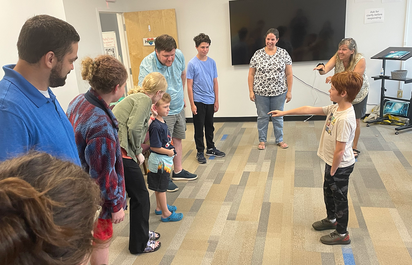 Community ASL Classes | The Learning Center for the Deaf