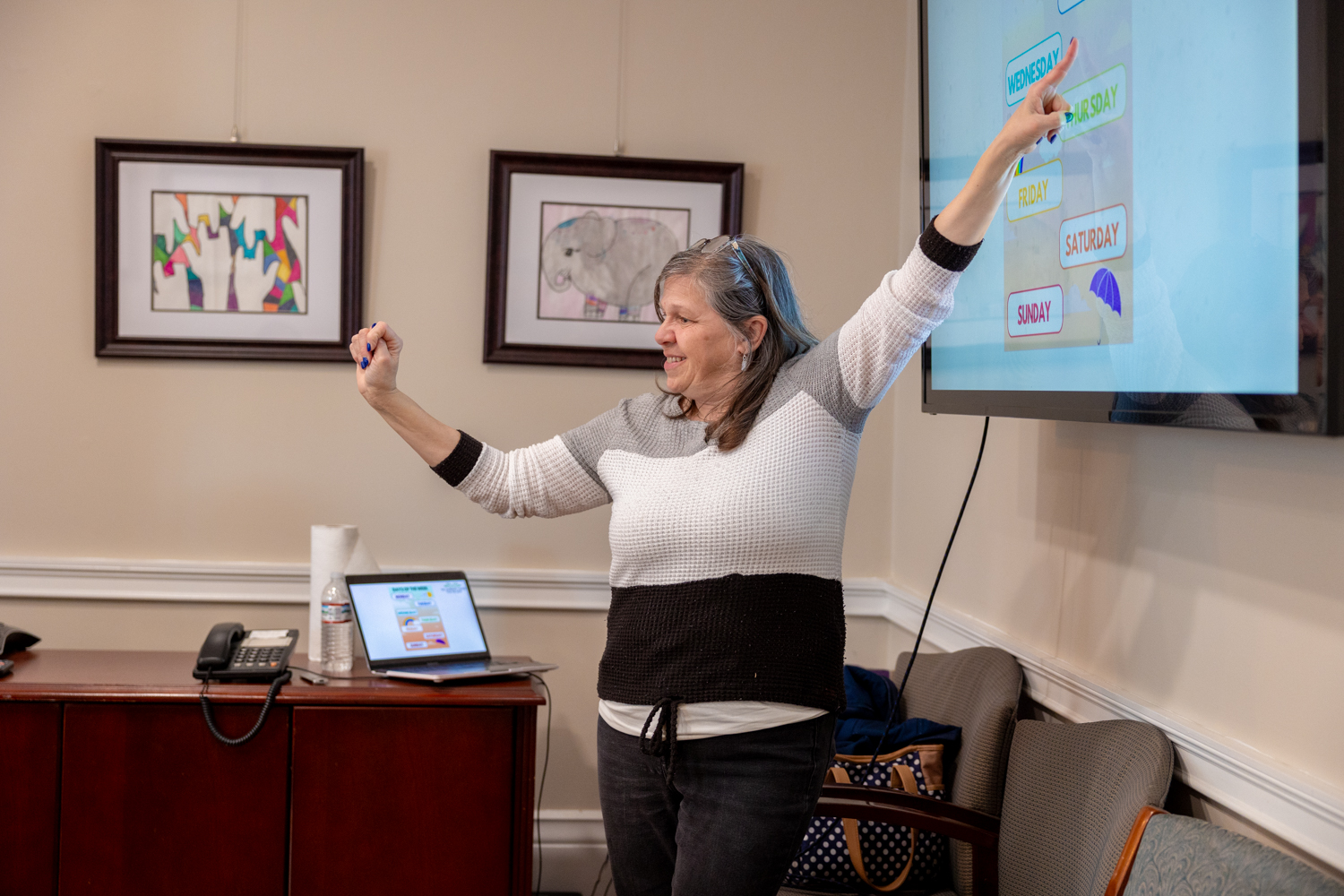 Community ASL Classes | The Learning Center for the Deaf