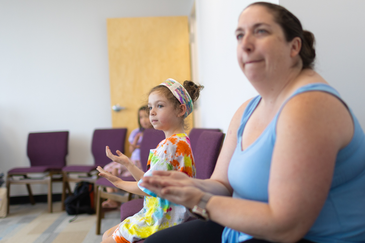 Community ASL Classes | The Learning Center for the Deaf